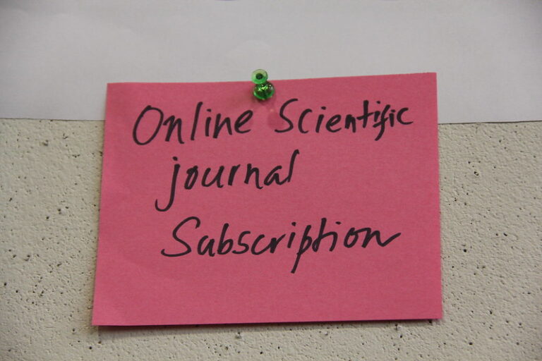 Monolito Nimbus – o conhecimento está em toda parte